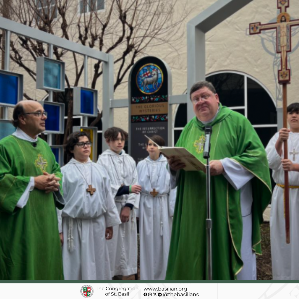 A New Sacred Space at St. Anne: The Rev. Jay Walsh, CSB Memorial Rosary ...